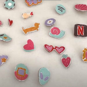 Como fazer pins esmaltados? [guia + passo a passo completo]