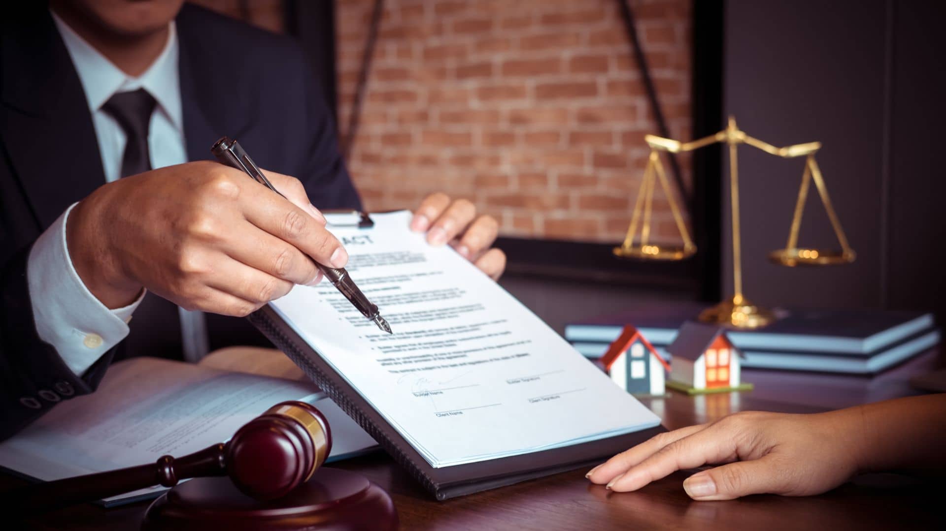 Cómo ganar dinero como abogado en México: 15 ideas grandiosas